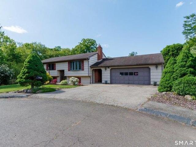 house with 3 bedroom, Milford CT ES103432354