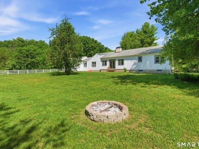 house with 3 bedroom, Milford CT ES103499369