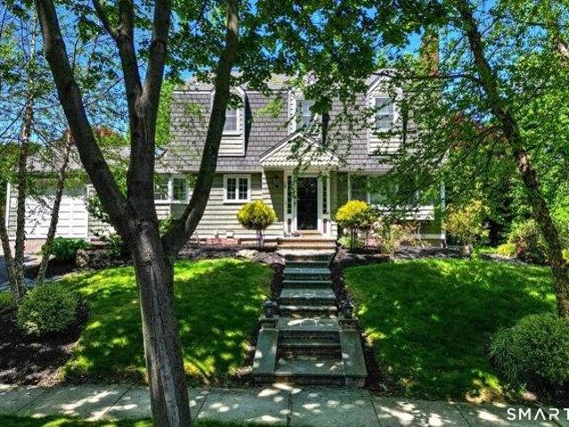 house with 3 bedroom, Milford CT ES103666400
