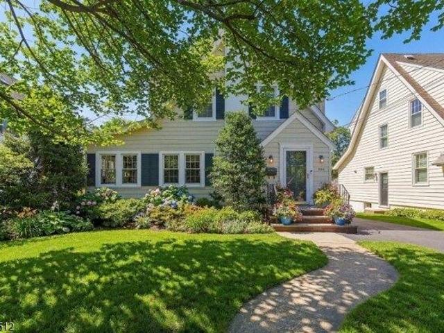 house with 3 bedroom, Millburn NJ DLS101659302