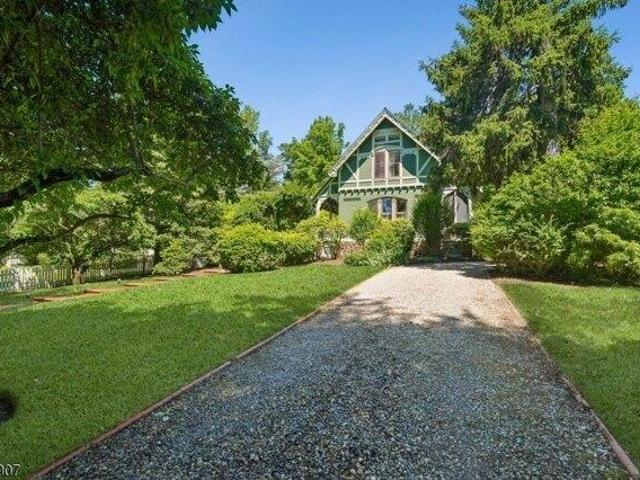 house with 3 bedroom, Millburn NJ DS104262890