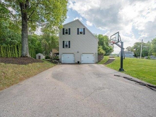 house with 3 bedroom, Millbury MA ES103247920