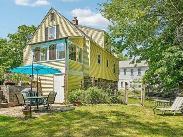 house with 3 bedroom, Millbury MA ES104512504