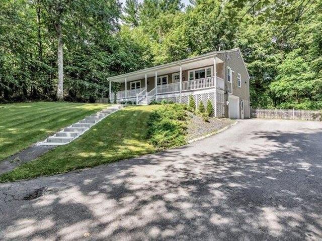 house with 3 bedroom, Millbury MA ES104539839