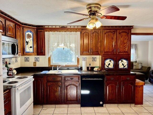 house with 3 bedroom, Millbury MA ES105040990