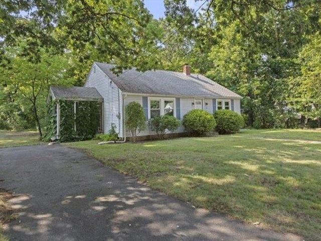house with 3 bedroom, Millbury MA ES105041580