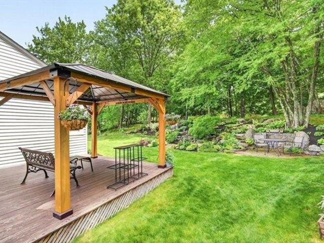 house with 3 bedroom, Millbury MA ES105092422