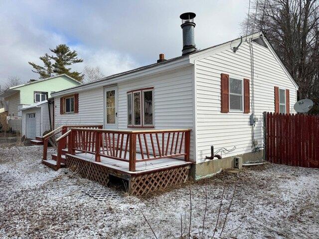 house with 3 bedroom, Millinocket ME DS102443181