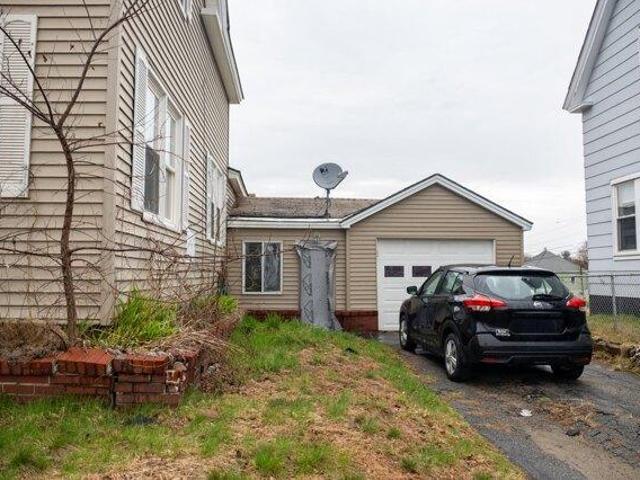 house with 3 bedroom, Millinocket ME DS102447047
