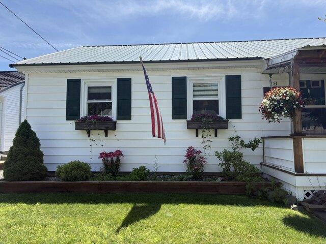 house with 3 bedroom, Millinocket ME DS103035592
