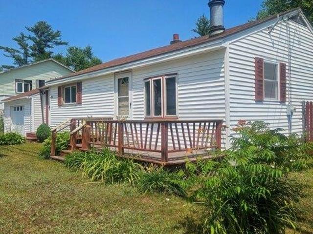 house with 3 bedroom, Millinocket ME ES103970288