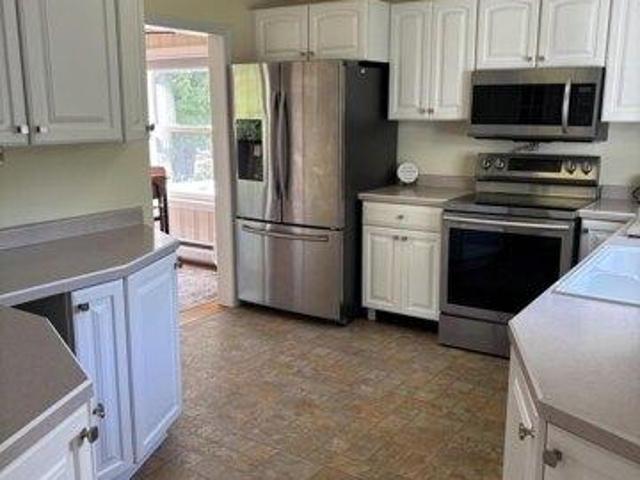 house with 3 bedroom, Millinocket ME ES104262506