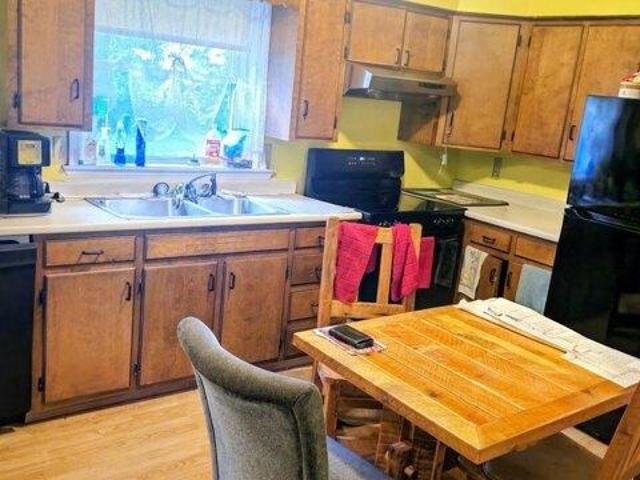 house with 3 bedroom, Millinocket ME ES104812064