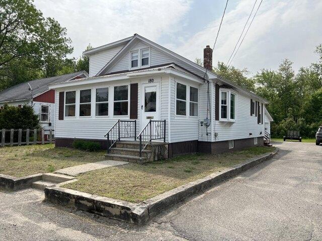 house with 3 bedroom, Millinocket ME ES105159864