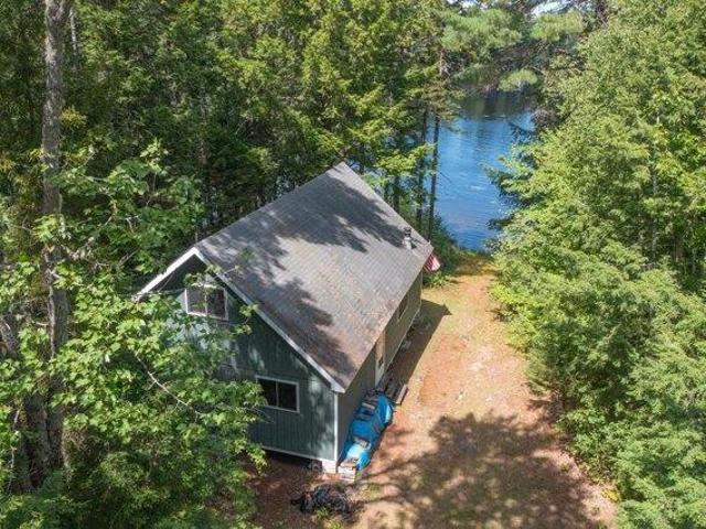 house with 3 bedroom, Millinocket ME ES105106409
