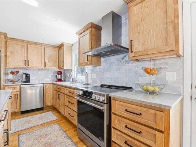 house with 3 bedroom, Millis MA ES103070173