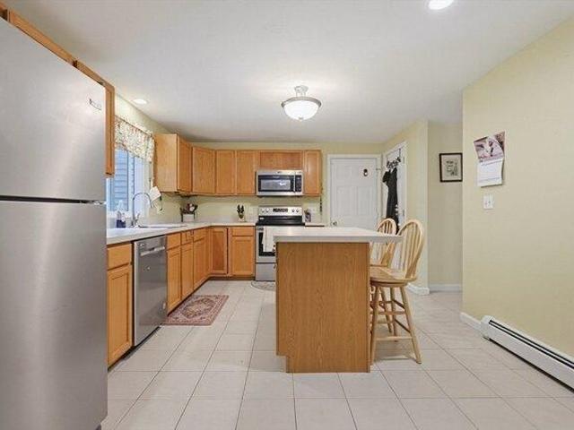 house with 3 bedroom, Millis MA ES105127608