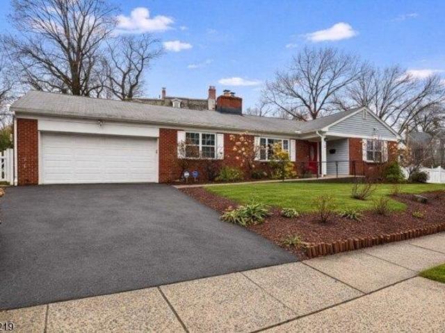 house with 3 bedroom, Montclair NJ DLS102475668