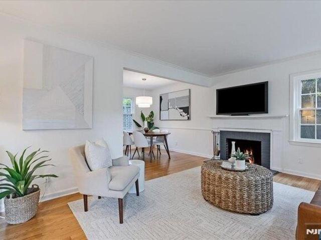 house with 3 bedroom, Montclair NJ DS102800157