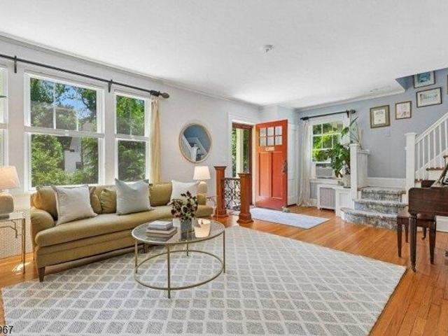 house with 3 bedroom, Montclair NJ DS104410014