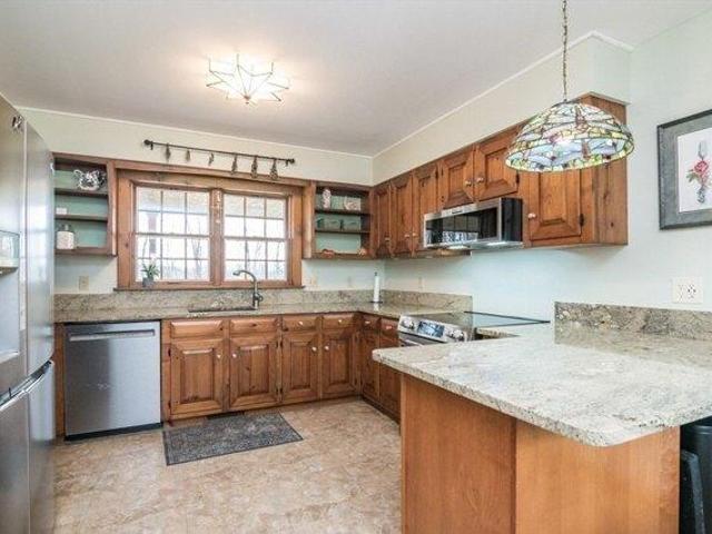 house with 3 bedroom, Montague MA ES103035270