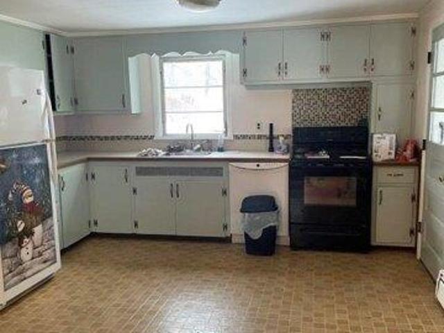 house with 3 bedroom, Montague MA ES104112754