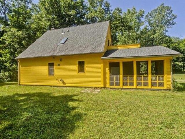 house with 3 bedroom, Montague MA ES105059828
