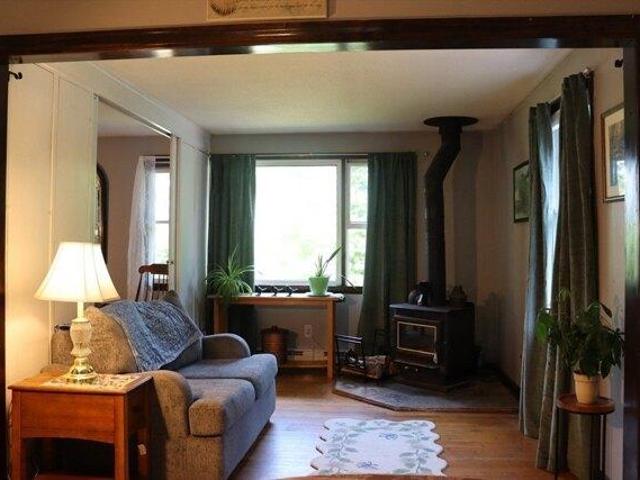 house with 3 bedroom, Montague MA ES105191727