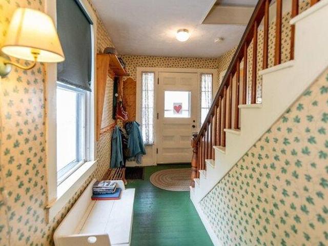 house with 3 bedroom, Montpelier VT ES104113813