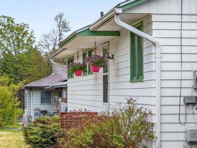 house with 3 bedroom, Montpelier VT ES104263881