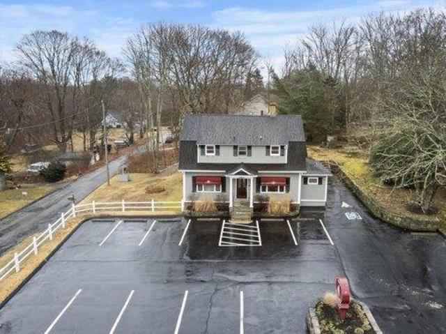 house with 3 bedroom, Montville CT DLS100372428