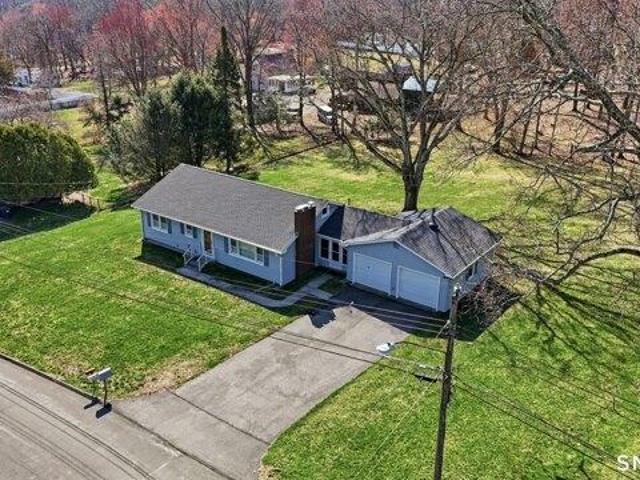 house with 3 bedroom, Montville CT DLS102314806