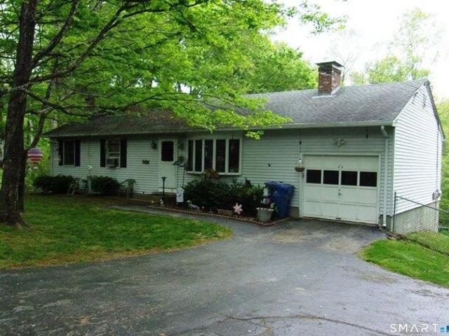 house with 3 bedroom, Montville CT DLS103073913