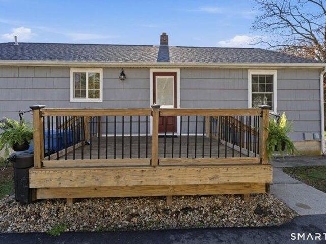 house with 3 bedroom, Montville CT DS102027022