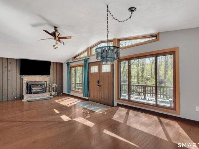 house with 3 bedroom, Montville CT DS102064120