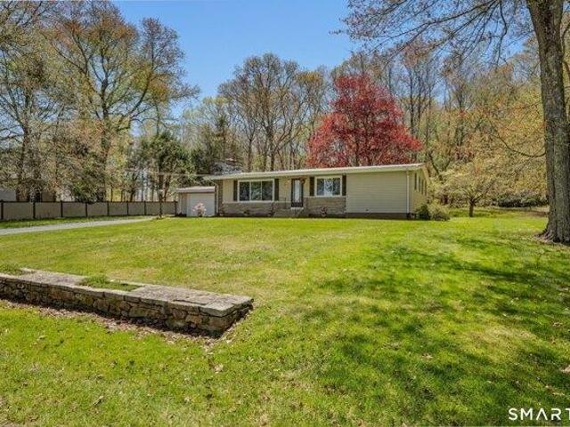 house with 3 bedroom, Montville CT DS102256887