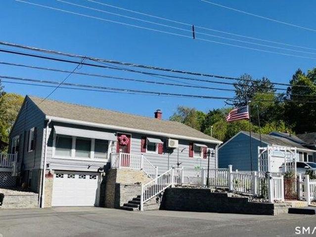 house with 3 bedroom, Montville CT DS102345558
