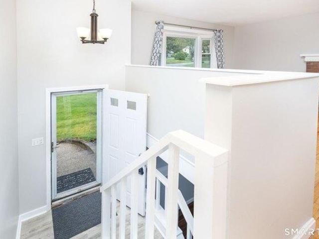 house with 3 bedroom, Montville CT DS102347087
