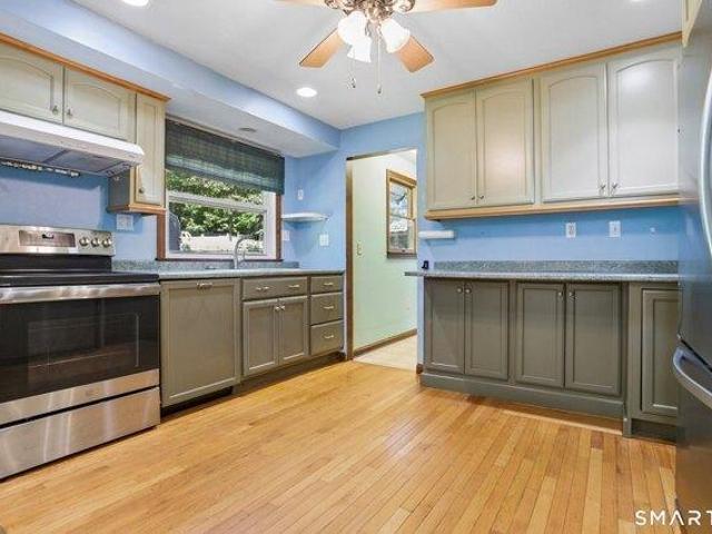 house with 3 bedroom, Montville CT DS104236201