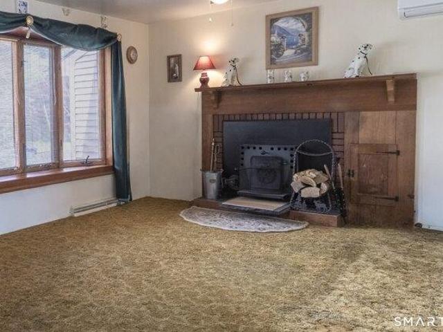 house with 3 bedroom, Montville CT ES103186991
