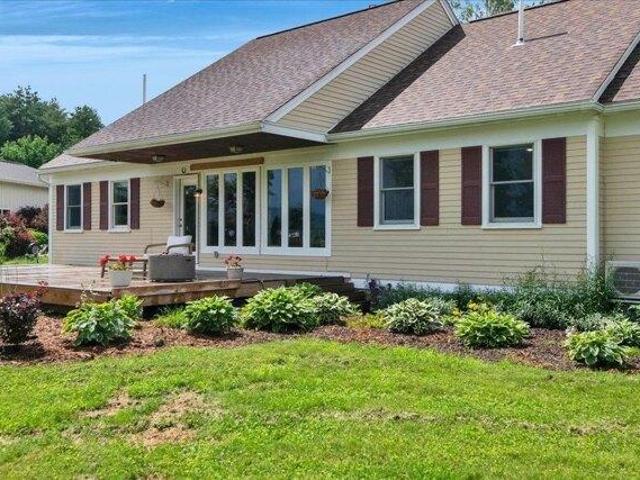 house with 3 bedroom, Monkton VT ES104870135