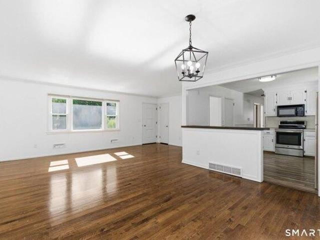 house with 3 bedroom, Monroe CT DS103499205