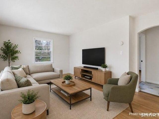 house with 3 bedroom, Monroe CT ES103099574