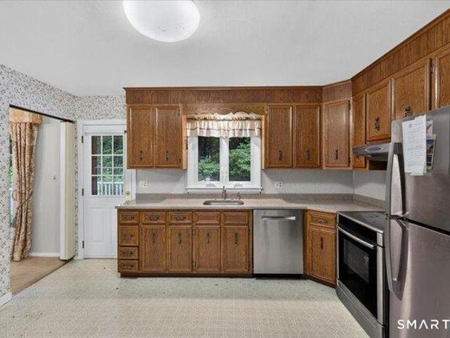 house with 3 bedroom, Monroe CT ES104811729