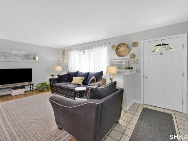 house with 3 bedroom, Monroe CT ES105156732