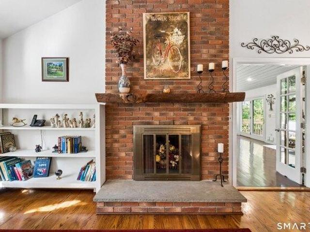 house with 3 bedroom, Monroe CT ES105232521