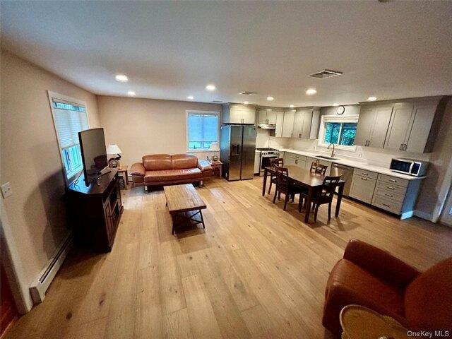 house with 3 bedroom, Mohegan Lake NY ES105205885