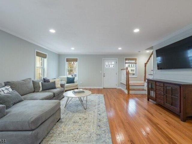 house with 3 bedroom, Morristown NJ DLS101783014