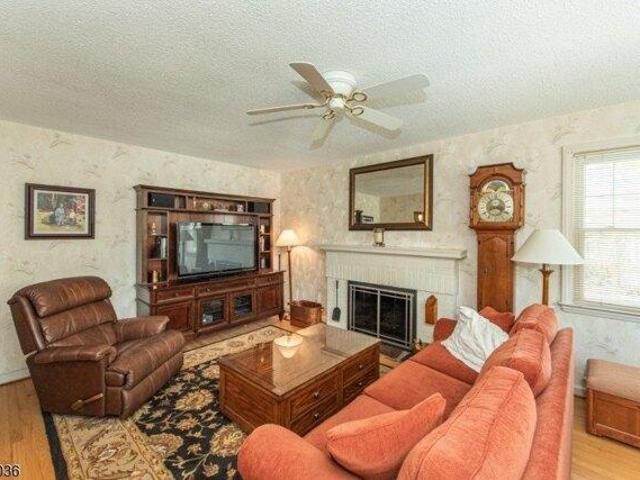 house with 3 bedroom, Morristown NJ ES105233544