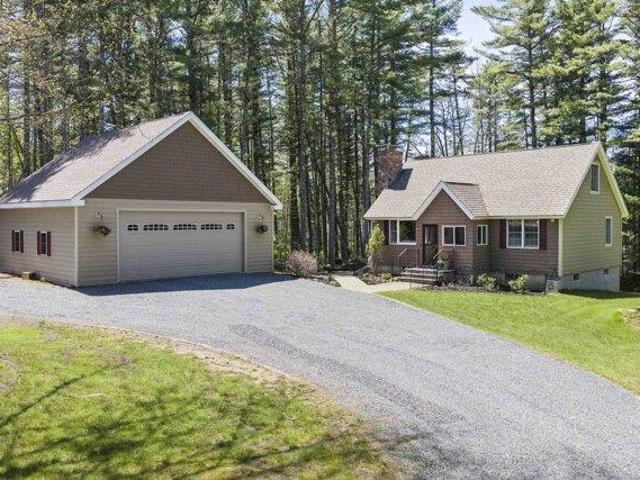house with 3 bedroom, Moultonborough NH DLS102479265
